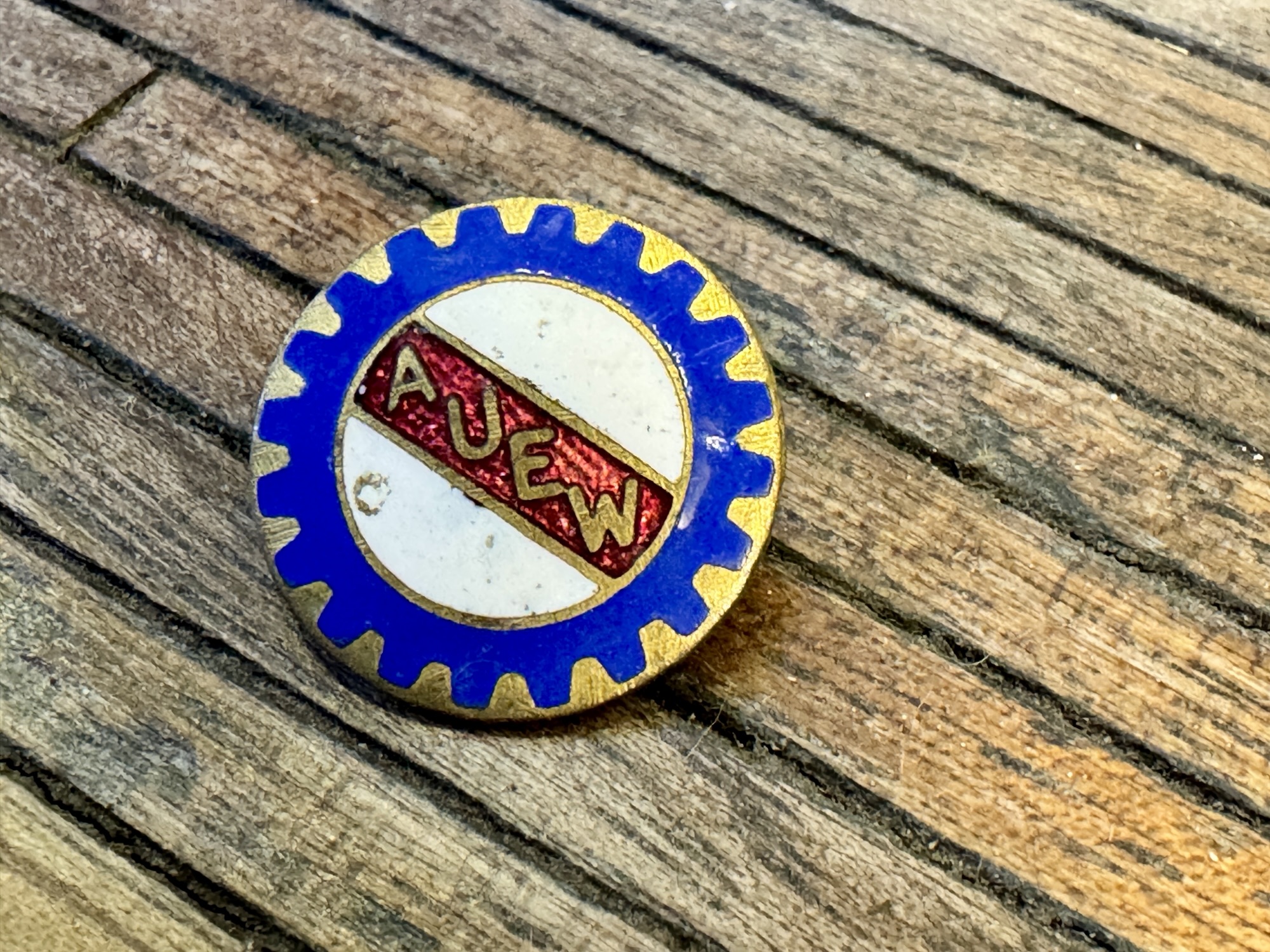 AUEW Badge – Kinetics Industrial Museum